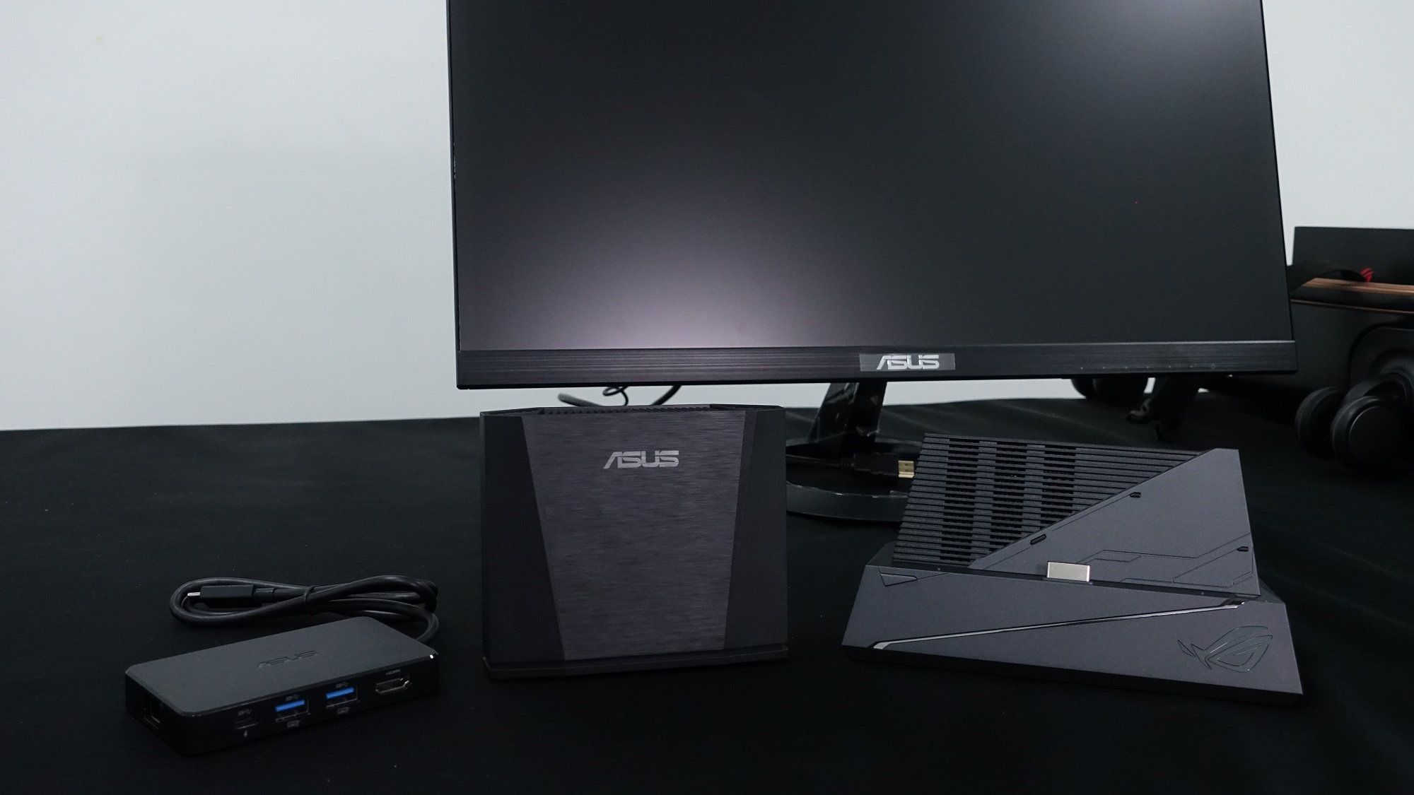 ASUS ROG Phone Accessories Review – Powerful gadgets for enhanced ...