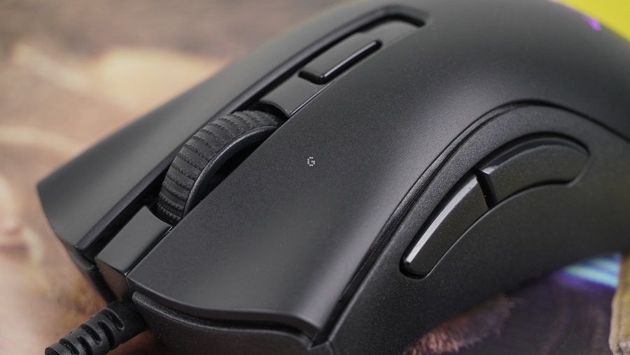 A small gamer’s fit: Razer DeathAdder Mini V2 review - GamerBraves