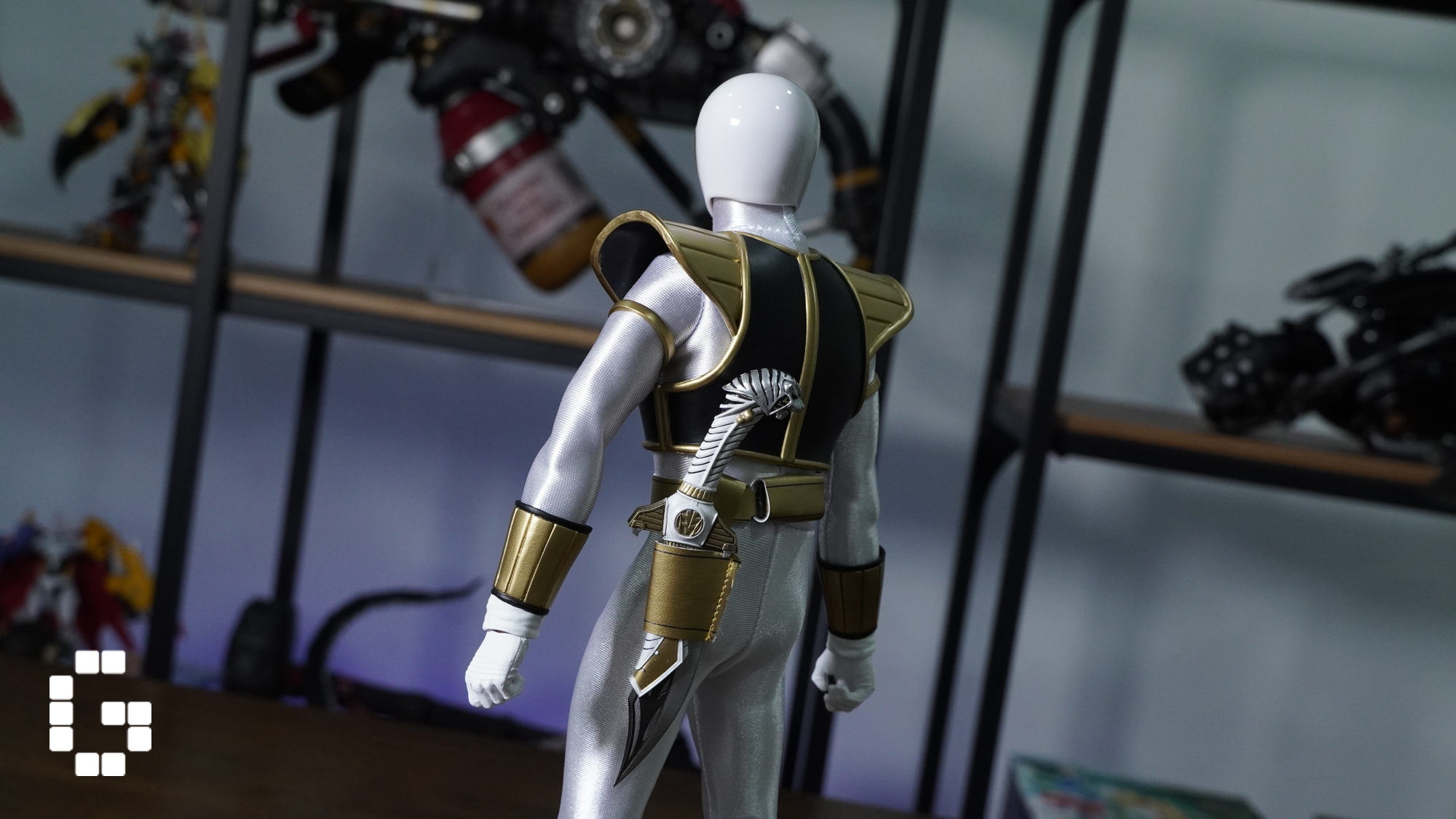threezero Mighty Morphin Power Rangers White Ranger Unboxing – It’s ...