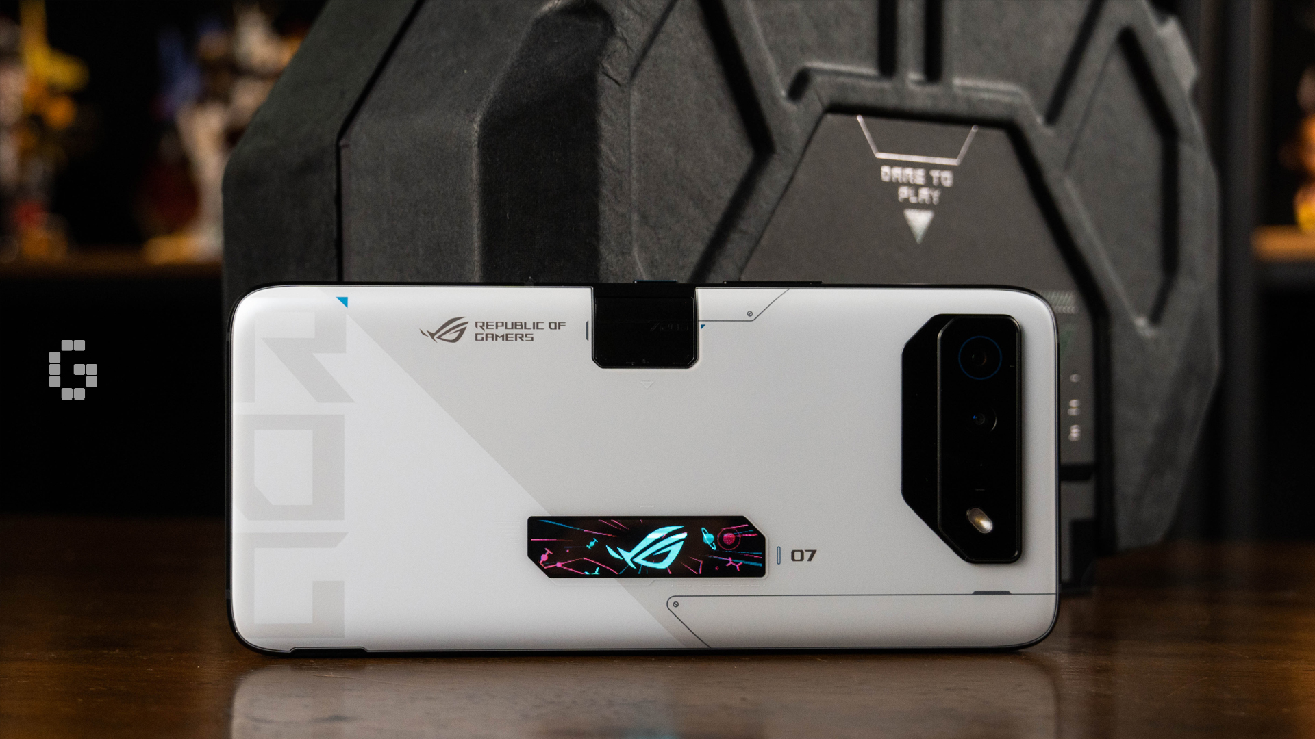 ROG Phone 7 Ultimate Unboxing – A Look At ROG’s Shiny New Gaming Phone - GamerBraves