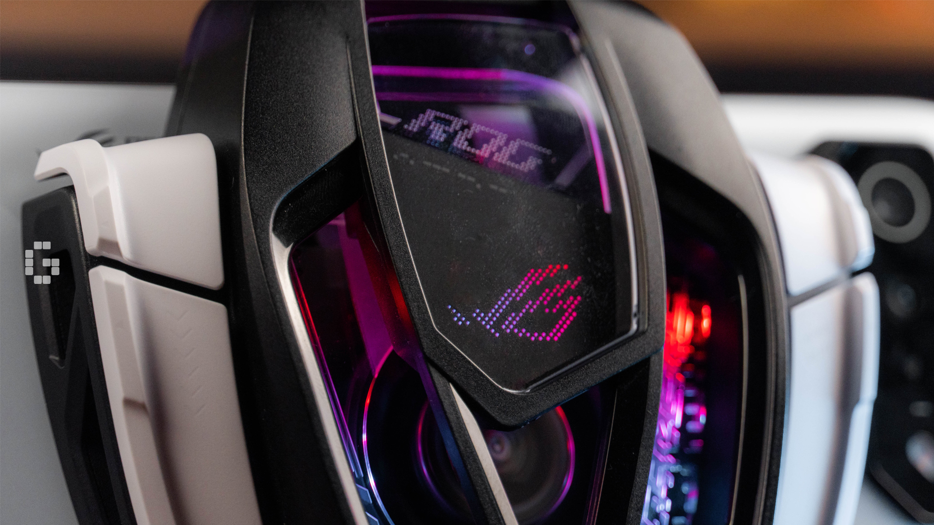 ROG Phone 7 Ultimate Unboxing – A Look At ROG’s Shiny New Gaming Phone ...