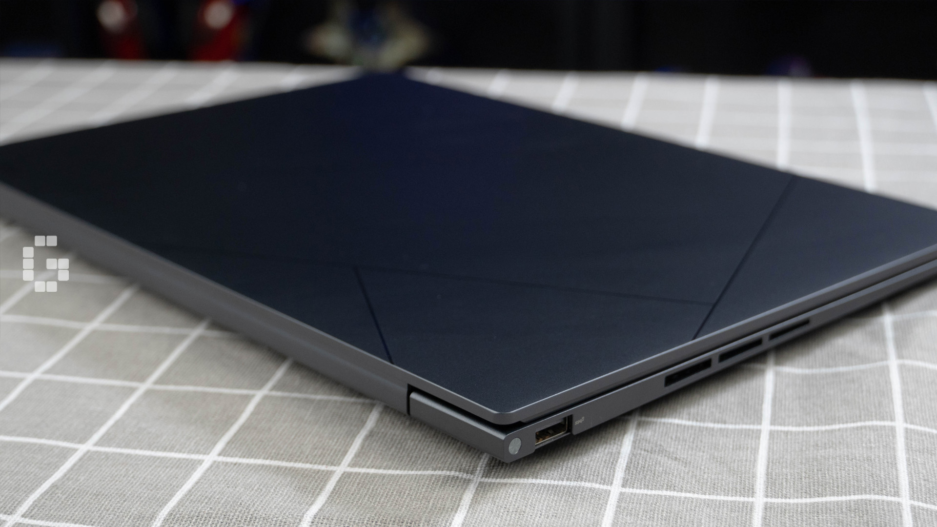 ASUS Zenbook 14X OLED UX3404V Review – A Portable Choice Packed with ...