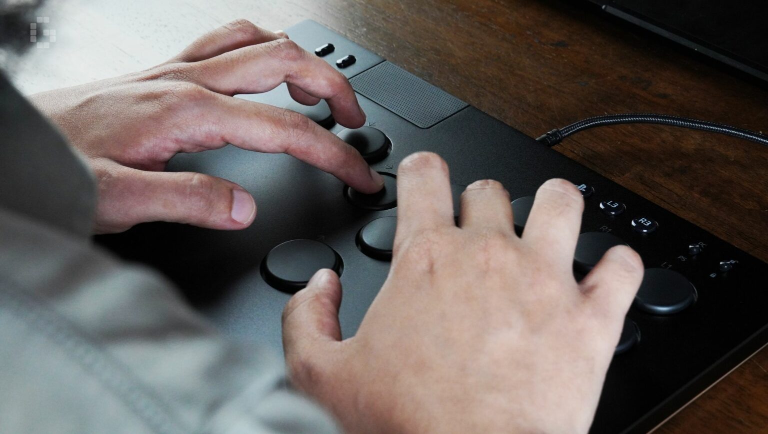 Review: The Razer Kitsune Is A Great Controller For Those Precise ...