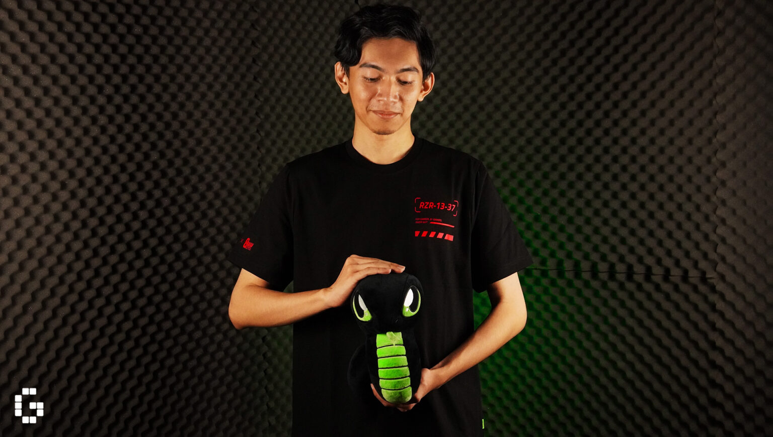 Razer and Mobile Suit Gundam Collabs for a Special Collection - GamerBraves