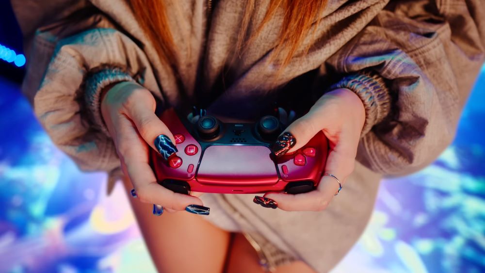PlayStation si unisce a Lisa di Blackpink per la nuova pubblicità PS5 - Gamingdeputy Italy